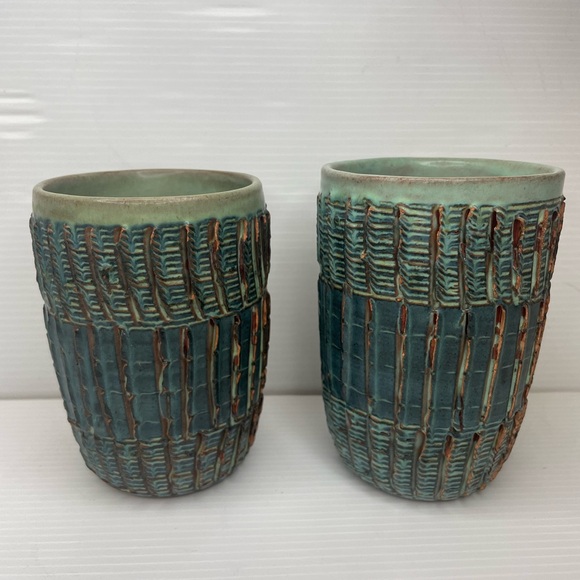 hal lasky | Art | Vtg Hal Lasky Puerto Rican Pottery Tumblers Set Of 2 ...